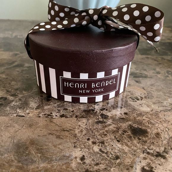 henri bendel | Bags | Discontinued And Rare Henri Bendel New York Mini ...